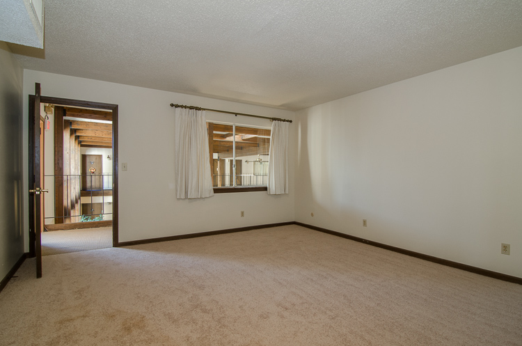 Active Senior Living Apartment Community in Kansas City KS