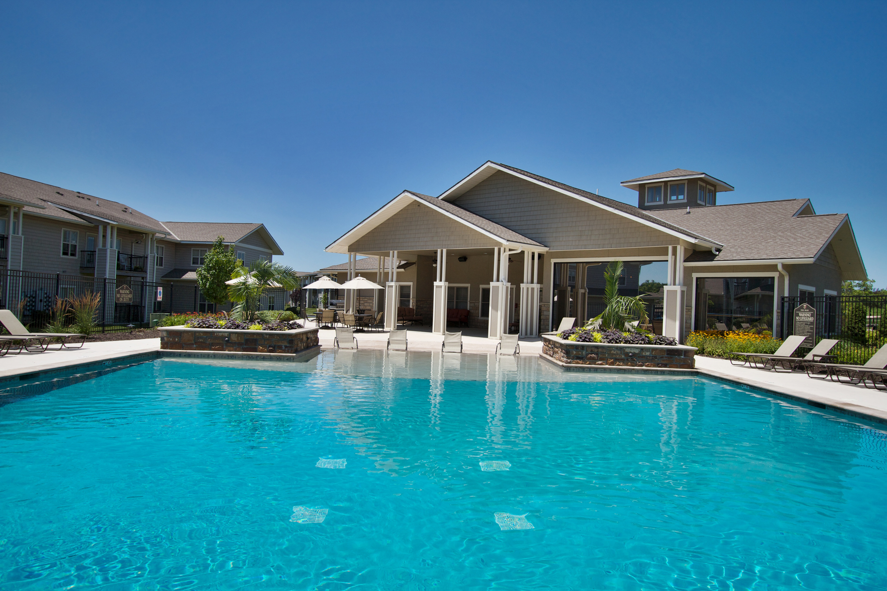 The Manor Homes of Eagle Glen - LeasingKC