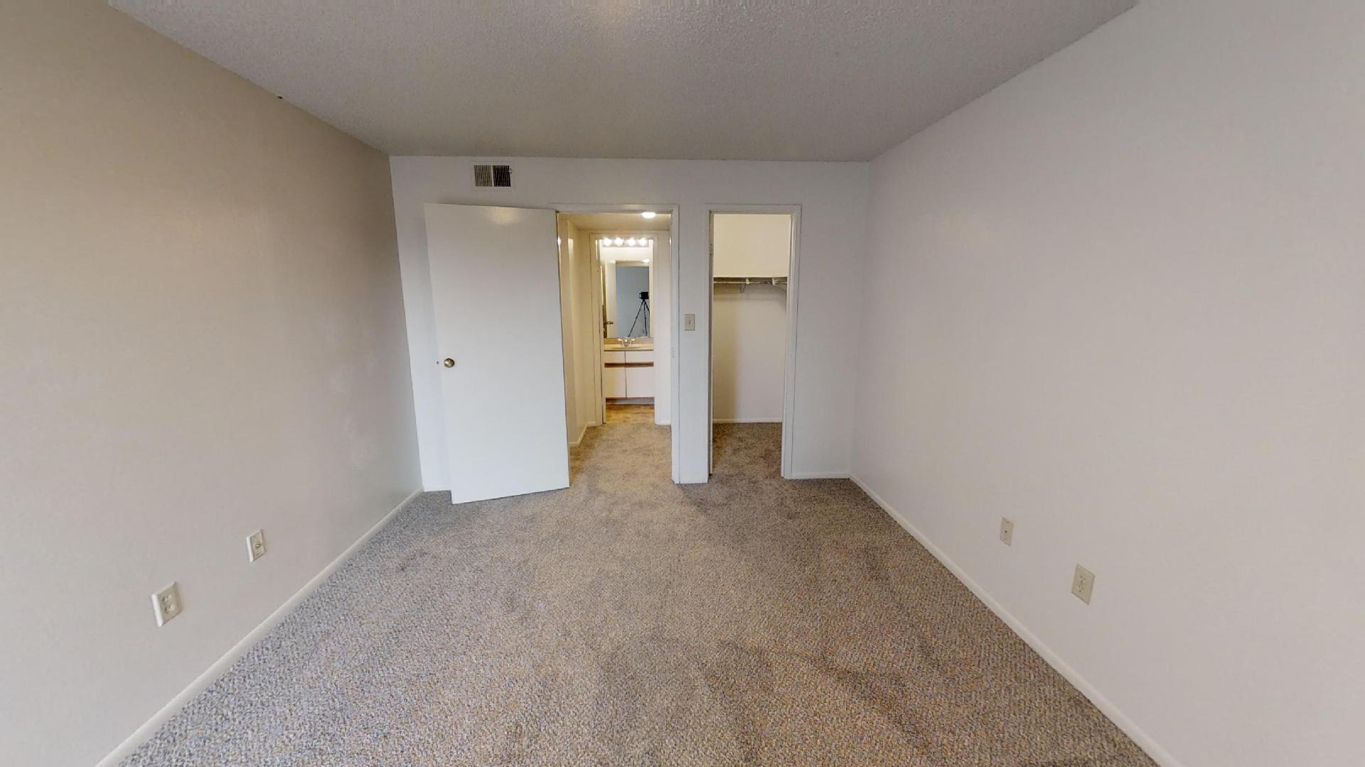 Falcon Point Apartments