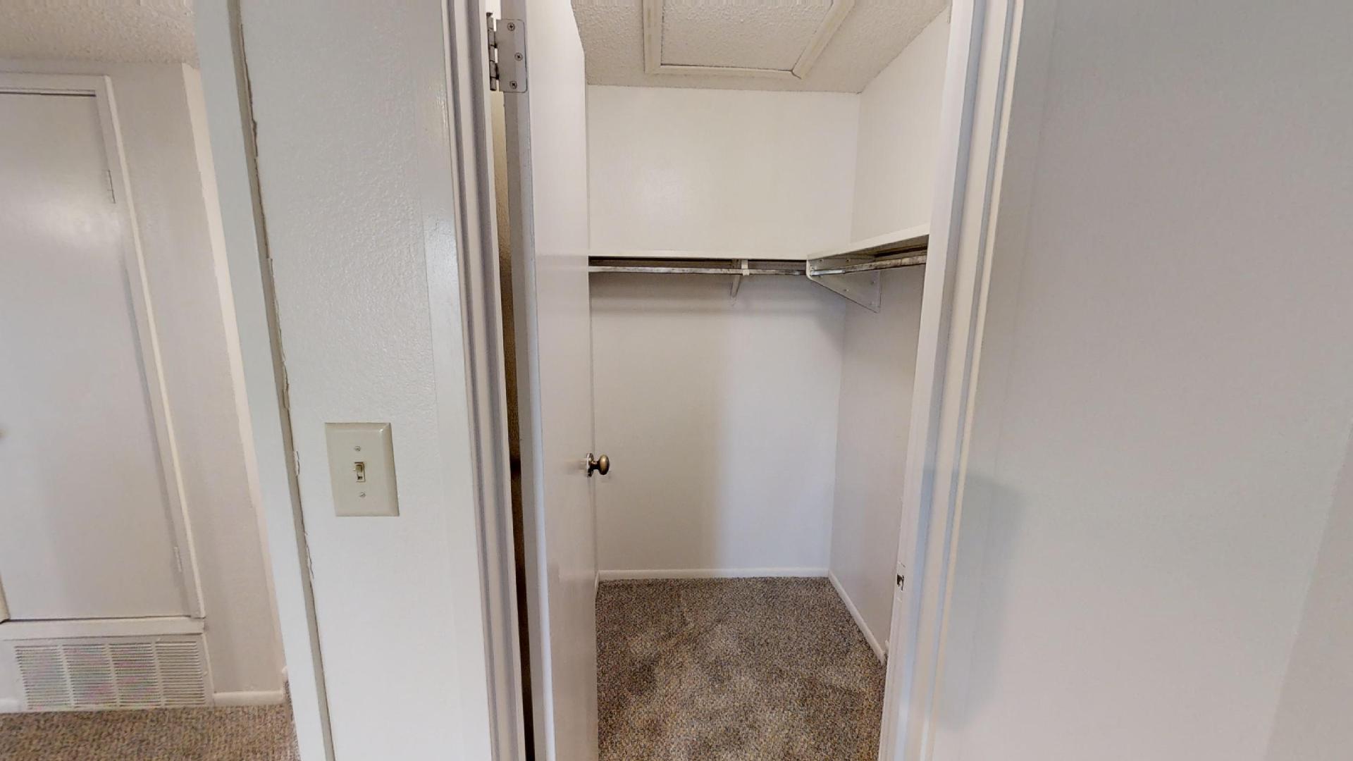 Falcon Point Apartments